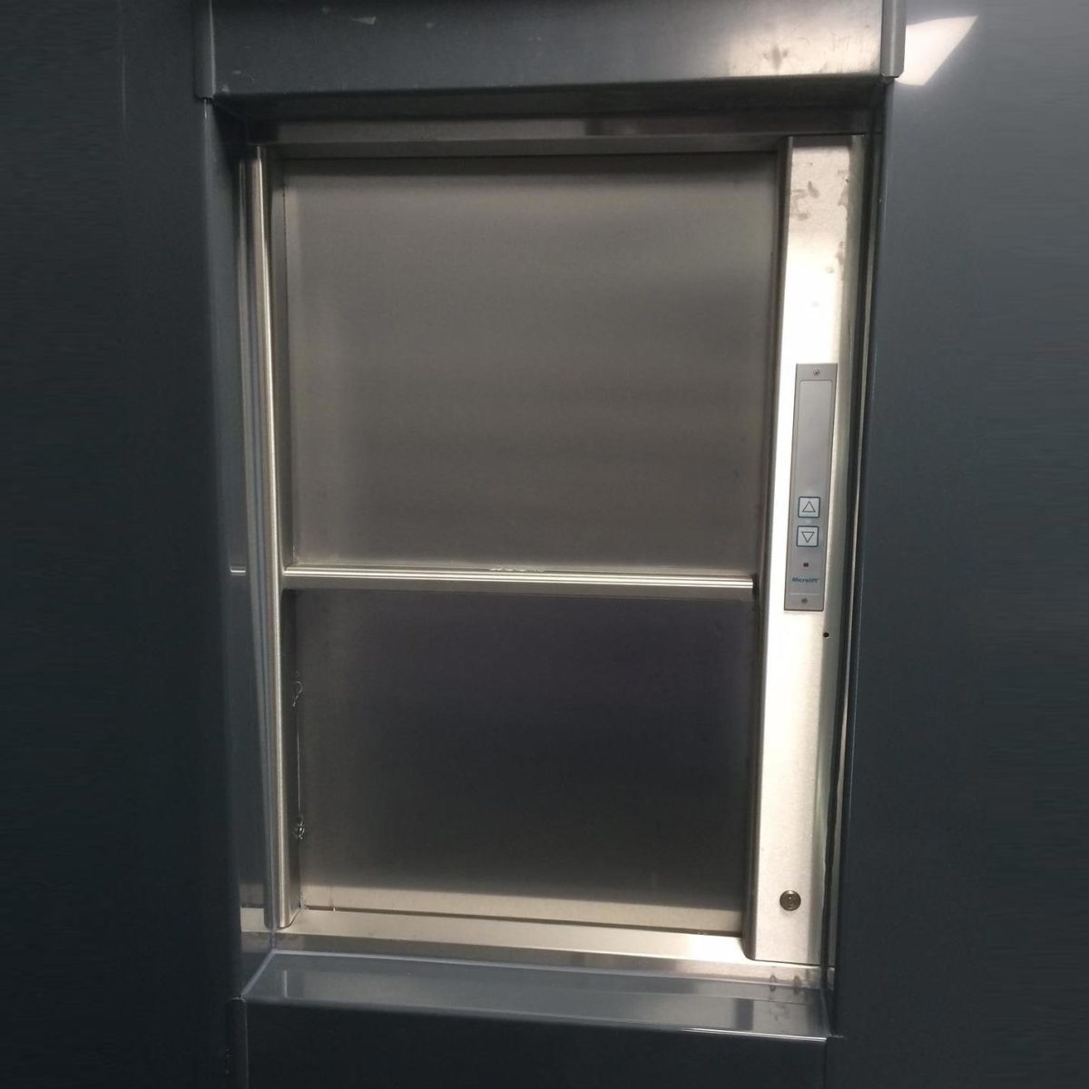 Micro Lift 50C - Service Lifts